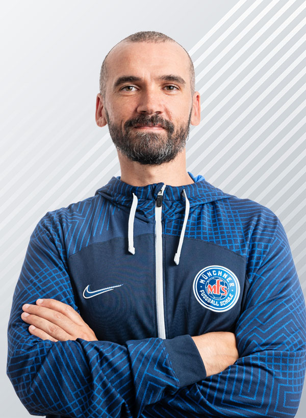 Neil Sattar - Muenchner Fussball Schule